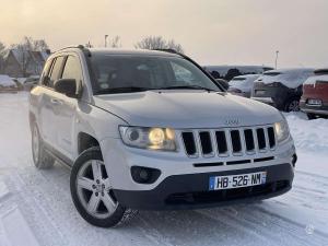Pelēks Jeep Compass 2011 Tauragė, ar dzinēja tilpumu 2.14 L un nobraukumu 186 tūkst. km par 4900 €, foto 2 vietnē AUTOMOTO.COM.LV