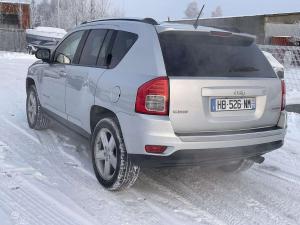 Pelēks Jeep Compass 2011 Tauragė, ar dzinēja tilpumu 2.14 L un nobraukumu 186 tūkst. km par 4900 €, foto 4 vietnē AUTOMOTO.COM.LV