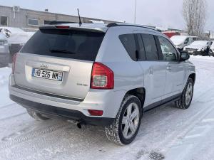 Pelēks Jeep Compass 2011 Tauragė, ar dzinēja tilpumu 2.14 L un nobraukumu 186 tūkst. km par 4900 €, foto 6 vietnē AUTOMOTO.COM.LV
