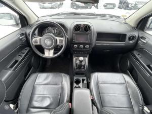 Pelēks Jeep Compass 2011 Tauragė, ar dzinēja tilpumu 2.14 L un nobraukumu 186 tūkst. km par 4900 €, foto 13 vietnē AUTOMOTO.COM.LV