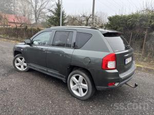 Pelēks Jeep Compass 2011 Rīga, ar dzinēja tilpumu 2.20 L un nobraukumu 227 tūkst. km par 3450 €, foto 3 vietnē AUTOMOTO.COM.LV