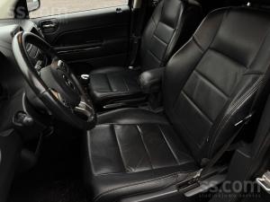 Pelēks Jeep Compass 2011 Rīga, ar dzinēja tilpumu 2.20 L un nobraukumu 227 tūkst. km par 3450 €, foto 6 vietnē AUTOMOTO.COM.LV