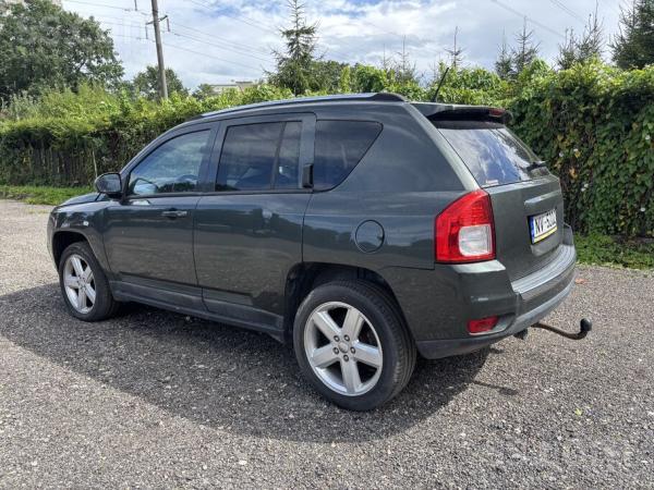Pelēks Jeep Compass 2011 Rīga, ar dzinēja tilpumu 2.20 L un nobraukumu 227 tūkst. km par 2650 €, foto 3 vietnē AUTOMOTO.COM.LV