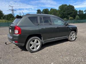 Pelēks Jeep Compass 2011 Rīga, ar dzinēja tilpumu 2.20 L un nobraukumu 227 tūkst. km par 2650 €, foto 4 vietnē AUTOMOTO.COM.LV