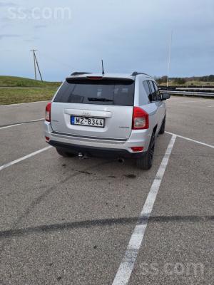 Pelēks Jeep Compass 2011 Valka, ar dzinēja tilpumu 2.20 L un nobraukumu 220 tūkst. km par 3450 €, foto 4 vietnē AUTOMOTO.COM.LV