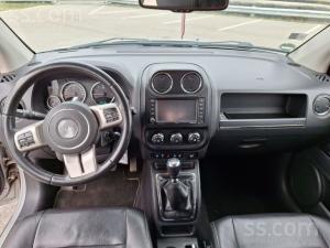 Pelēks Jeep Compass 2011 Valka, ar dzinēja tilpumu 2.20 L un nobraukumu 220 tūkst. km par 3450 €, foto 5 vietnē AUTOMOTO.COM.LV