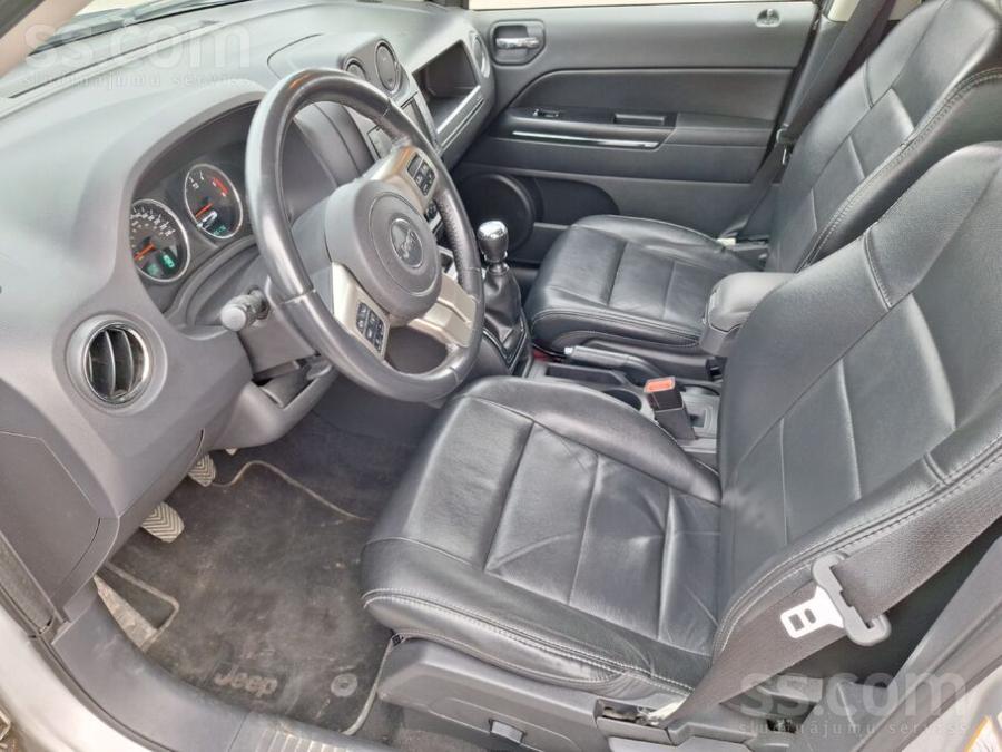 Pelēks Jeep Compass 2011 Valka, ar dzinēja tilpumu 2.20 L un nobraukumu 220 tūkst. km par 3450 €, foto 6 vietnē AUTOMOTO.COM.LV