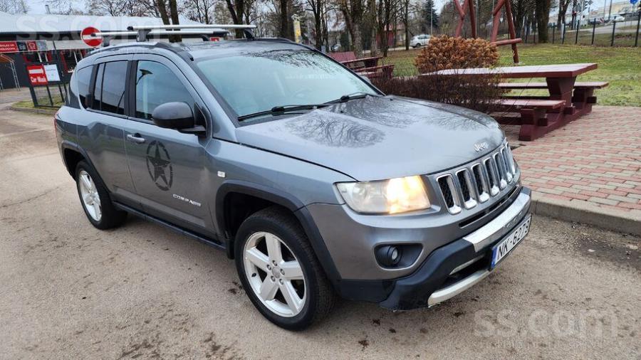 Grey Jeep Compass 2012 in Riga, with an engine capacity of 2.20 L and mileage of 0 thousand km for 4800 €, photo 3 on AUTOMOTO.COM.LV