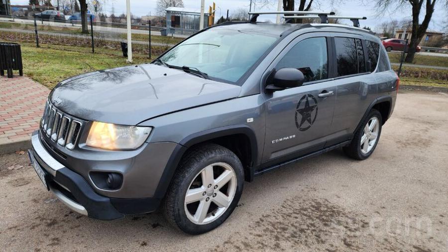 Grey Jeep Compass 2012 in Riga, with an engine capacity of 2.20 L and mileage of 0 thousand km for 4800 €, photo 5 on AUTOMOTO.COM.LV