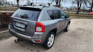 Grey Jeep Compass 2012 in Riga, with an engine capacity of 2.20 L and mileage of 0 thousand km for 4800 €, photo 7 on AUTOMOTO.COM.LV