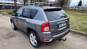 Grey Jeep Compass 2012 in Riga, with an engine capacity of 2.20 L and mileage of 0 thousand km for 4800 €, photo 11 on AUTOMOTO.COM.LV