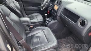 Grey Jeep Compass 2012 in Riga, with an engine capacity of 2.20 L and mileage of 0 thousand km for 4800 €, photo 12 on AUTOMOTO.COM.LV