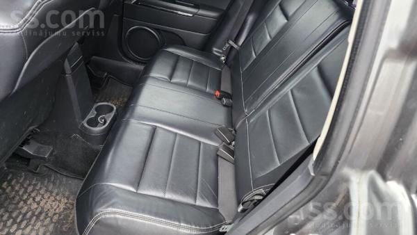 Pelēks Jeep Compass 2012 Rīga, ar dzinēja tilpumu 2.20 L un nobraukumu 0 tūkst. km par 4600 €, foto 9 vietnē AUTOMOTO.COM.LV
