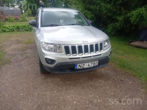 Pelēks Jeep Compass 2012 Ogre, ar dzinēja tilpumu 2.20 L un nobraukumu 0 tūkst. km par 4880 €, foto  vietnē AUTOMOTO.COM.LV