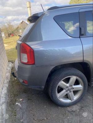 Pelēks Jeep Compass 2012 Kaišiadorys, ar dzinēja tilpumu 2.20 L un nobraukumu 220 tūkst. km par 1800 €, foto 5 vietnē AUTOMOTO.COM.LV