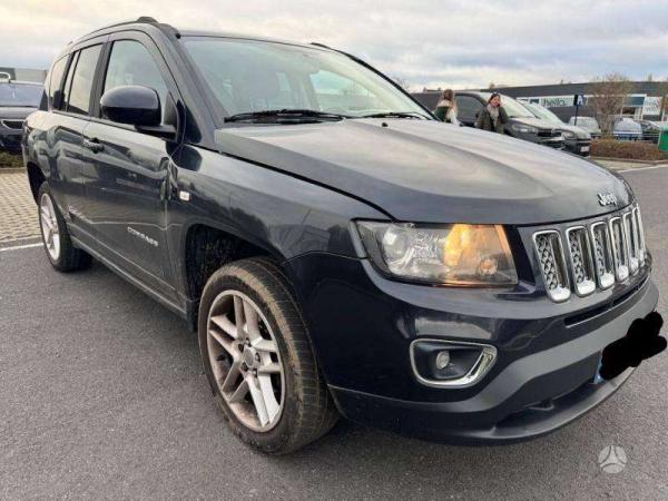 Pelēks Jeep Compass 2013 Šauļi, ar dzinēja tilpumu 2.14 L un nobraukumu 270 tūkst. km par 2800 €, foto 8 vietnē AUTOMOTO.COM.LV