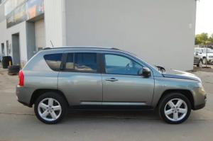 Grey Jeep Compass 2013 in Jekabpils, with an engine capacity of 2.20 L and mileage of 193 thousand km for 6000 €, photo 7 on AUTOMOTO.COM.LV