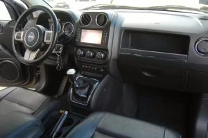 Grey Jeep Compass 2013 in Jekabpils, with an engine capacity of 2.20 L and mileage of 193 thousand km for 6000 €, photo 14 on AUTOMOTO.COM.LV