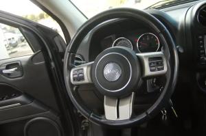 Grey Jeep Compass 2013 in Jekabpils, with an engine capacity of 2.20 L and mileage of 193 thousand km for 6000 €, photo 19 on AUTOMOTO.COM.LV