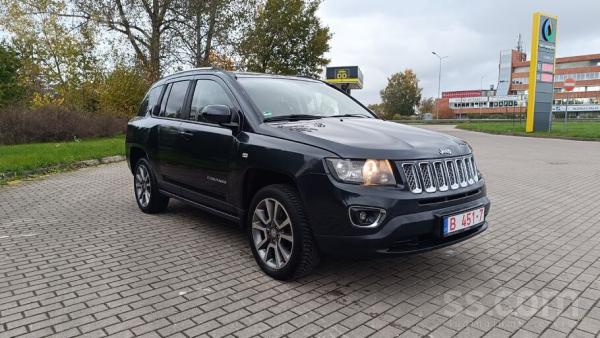 Pelēks Jeep Compass 2014 Rīga, ar dzinēja tilpumu 2.20 L un nobraukumu 195 tūkst. km par 5700 €, foto 4 vietnē AUTOMOTO.COM.LV