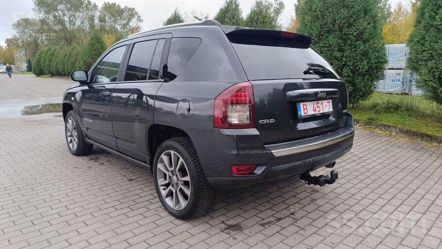 Pelēks Jeep Compass 2014 Rīga, ar dzinēja tilpumu 2.20 L un nobraukumu 195 tūkst. km par 5700 €, foto 5 vietnē AUTOMOTO.COM.LV