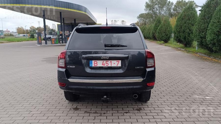 Pelēks Jeep Compass 2014 Rīga, ar dzinēja tilpumu 2.20 L un nobraukumu 195 tūkst. km par 5700 €, foto 7 vietnē AUTOMOTO.COM.LV