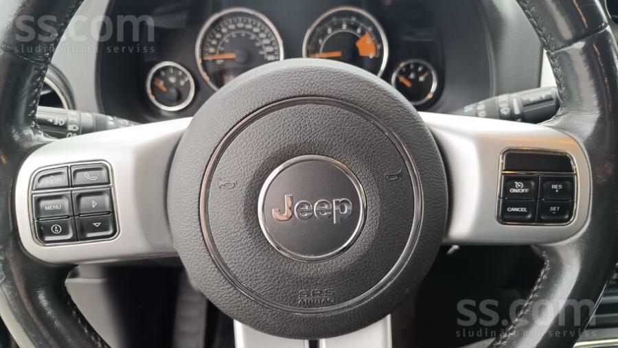Pelēks Jeep Compass 2014 Rīga, ar dzinēja tilpumu 2.20 L un nobraukumu 195 tūkst. km par 5700 €, foto 10 vietnē AUTOMOTO.COM.LV