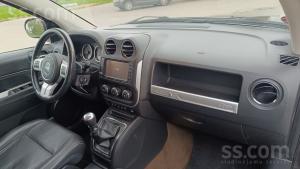 Pelēks Jeep Compass 2014 Rīga, ar dzinēja tilpumu 2.20 L un nobraukumu 195 tūkst. km par 5700 €, foto 15 vietnē AUTOMOTO.COM.LV