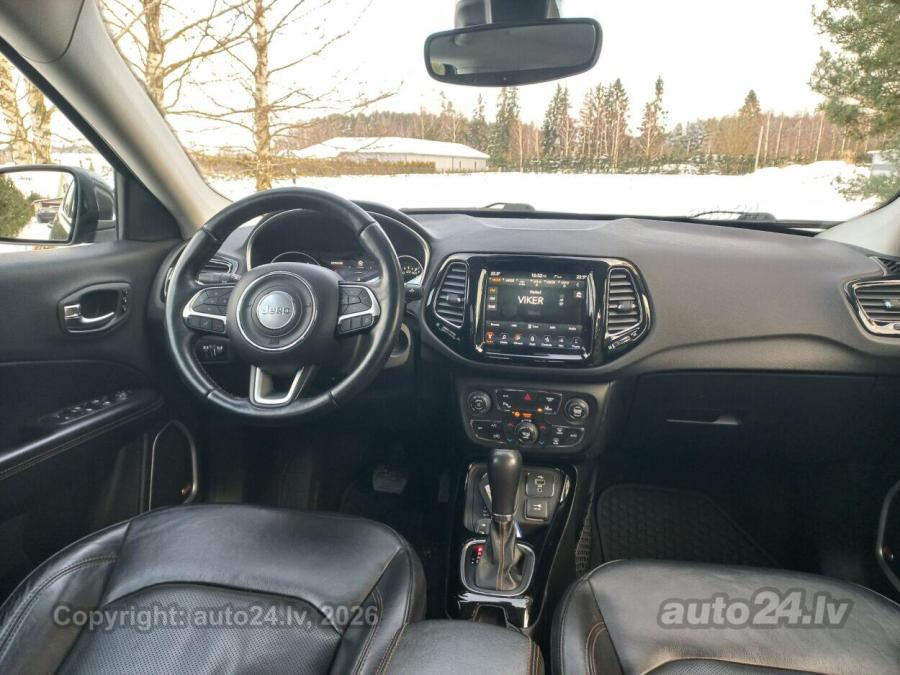 Pelēks Jeep Compass 2017 Tartu, ar dzinēja tilpumu 2.00 L un nobraukumu 164 tūkst. km par 12950 €, foto 16 vietnē AUTOMOTO.COM.LV