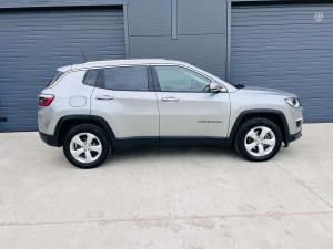 Pelēks Jeep Compass 2017 Utena, ar dzinēja tilpumu 1.96 L un nobraukumu 220 tūkst. km par 12150 €, foto 5 vietnē AUTOMOTO.COM.LV