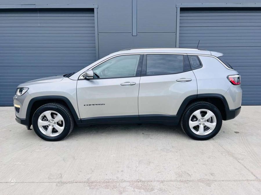Pelēks Jeep Compass 2017 Utena, ar dzinēja tilpumu 1.96 L un nobraukumu 220 tūkst. km par 12150 €, foto 6 vietnē AUTOMOTO.COM.LV
