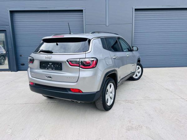 Grey Jeep Compass 2017 in Utena, with an engine capacity of 1.96 L and mileage of 220 thousand km for 12150 €, photo 7 on AUTOMOTO.COM.LV