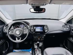 Pelēks Jeep Compass 2017 Utena, ar dzinēja tilpumu 1.96 L un nobraukumu 220 tūkst. km par 12150 €, foto 14 vietnē AUTOMOTO.COM.LV