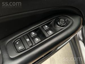 Pelēks Jeep Compass 2017 Rīga, ar dzinēja tilpumu 2.00 L un nobraukumu 161 tūkst. km par 9600 €, foto 15 vietnē AUTOMOTO.COM.LV