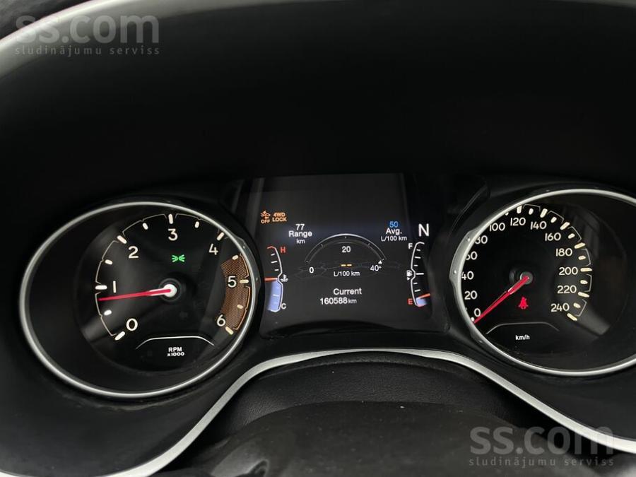 Pelēks Jeep Compass 2017 Rīga, ar dzinēja tilpumu 2.00 L un nobraukumu 161 tūkst. km par 9600 €, foto 17 vietnē AUTOMOTO.COM.LV