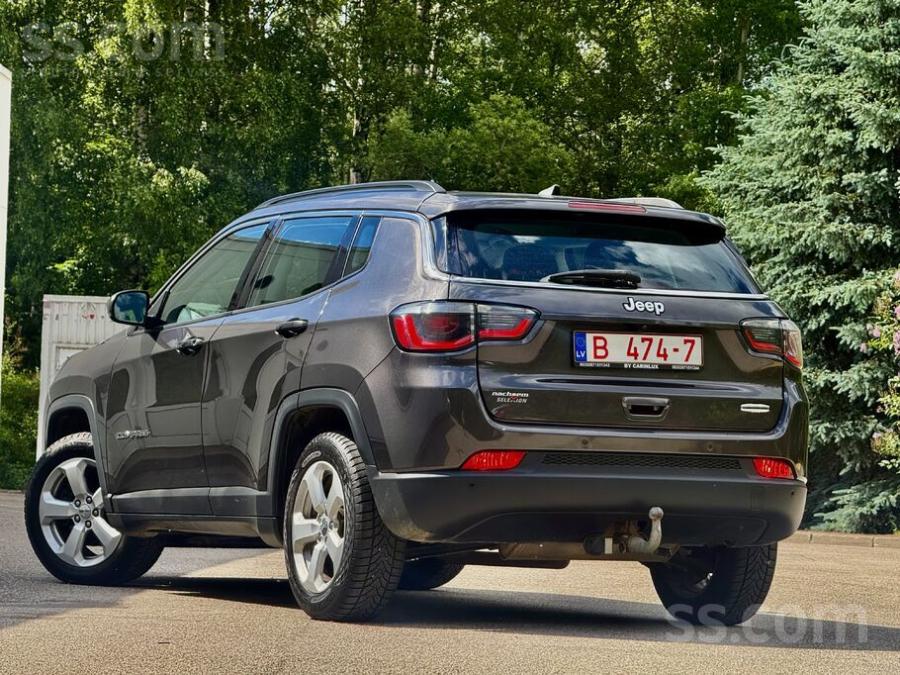 Grey Jeep Compass 2018 in Riga, with an engine capacity of 1.40 L and mileage of 0 thousand km for 10770 €, photo 5 on AUTOMOTO.COM.LV