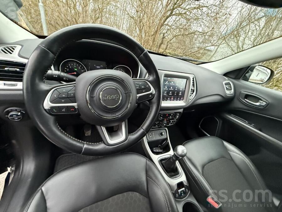 Grey Jeep Compass 2018 in Riga, with an engine capacity of 1.40 L and mileage of 0 thousand km for 10770 €, photo 11 on AUTOMOTO.COM.LV