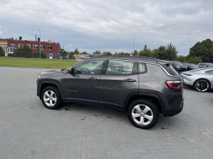 Grey Jeep Compass 2018 in Telschi, with an engine capacity of 1.96 L and mileage of 222 thousand km for 8800 €, photo 4 on AUTOMOTO.COM.LV