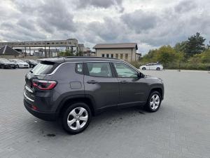 Grey Jeep Compass 2018 in Telschi, with an engine capacity of 1.96 L and mileage of 222 thousand km for 8800 €, photo 8 on AUTOMOTO.COM.LV