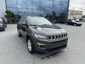 Grey Jeep Compass 2018 in Telschi, with an engine capacity of 1.96 L and mileage of 222 thousand km for 8800 €, photo 10 on AUTOMOTO.COM.LV
