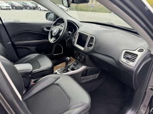Grey Jeep Compass 2018 in Telschi, with an engine capacity of 1.96 L and mileage of 222 thousand km for 8800 €, photo 26 on AUTOMOTO.COM.LV
