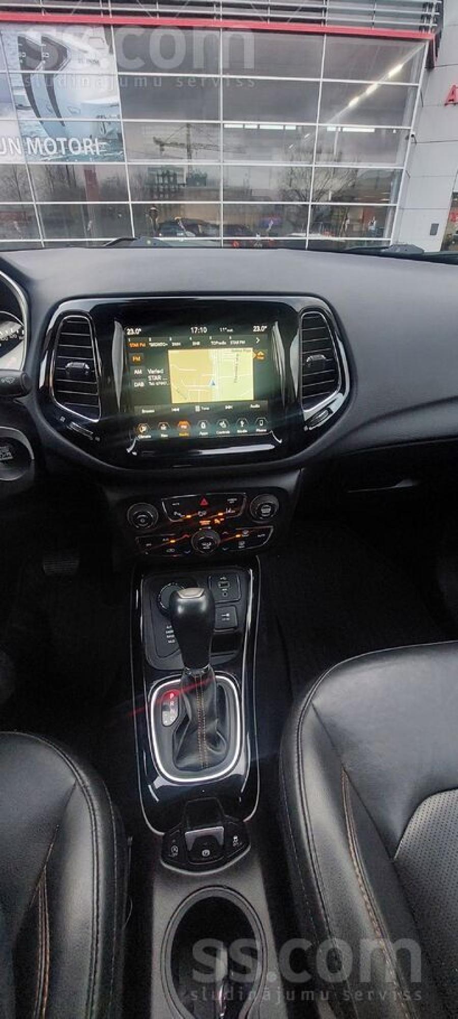 Pelēks Jeep Compass 2019 Rīga, ar dzinēja tilpumu 1.40 L un nobraukumu 206 tūkst. km par 12499 €, foto 11 vietnē AUTOMOTO.COM.LV