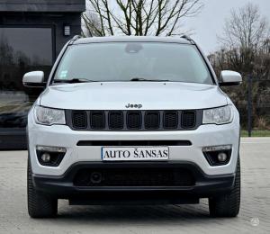 Pelēks Jeep Compass 2020 Tauragė, ar dzinēja tilpumu 1.60 L un nobraukumu 203 tūkst. km par 11800 €, foto  vietnē AUTOMOTO.COM.LV