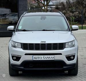 Grey Jeep Compass 2020 in Taurage, with an engine capacity of 1.60 L and mileage of 203 thousand km for 11800 €, photo 2 on AUTOMOTO.COM.LV