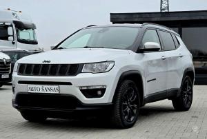 Grey Jeep Compass 2020 in Taurage, with an engine capacity of 1.60 L and mileage of 203 thousand km for 11800 €, photo 3 on AUTOMOTO.COM.LV
