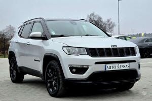 Grey Jeep Compass 2020 in Taurage, with an engine capacity of 1.60 L and mileage of 203 thousand km for 11800 €, photo 4 on AUTOMOTO.COM.LV