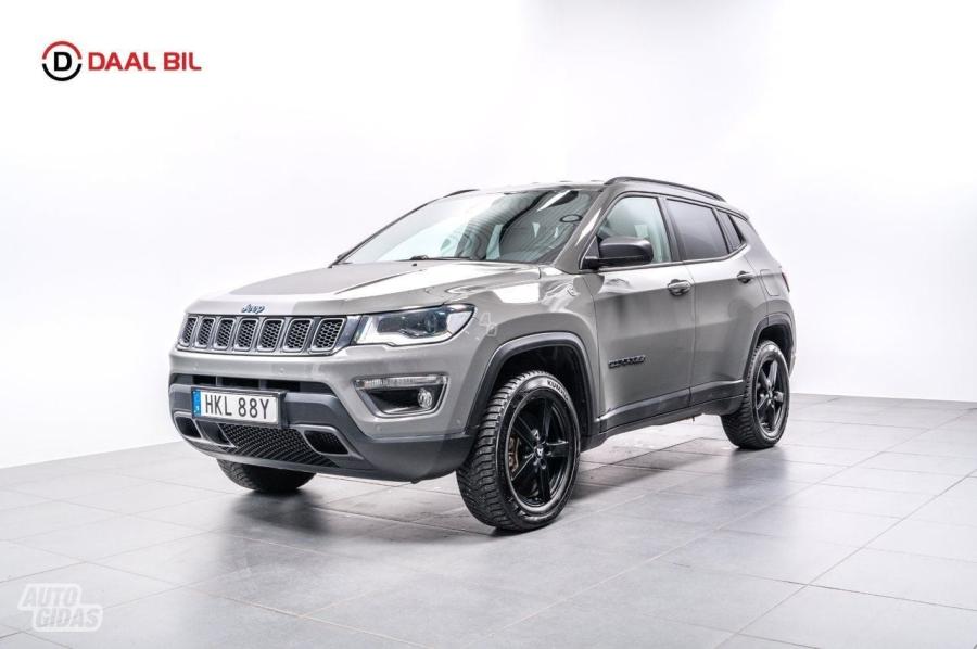 Grey Jeep Compass 2020 in Kaunas, with an engine capacity of 0.00 L and mileage of 70 thousand km for 25050 €, photo 2 on AUTOMOTO.COM.LV