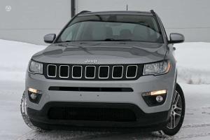 Grey Jeep Compass 2020 in Kretinga, with an engine capacity of 2.36 L and mileage of 101 thousand km for 14299 €, photo 2 on AUTOMOTO.COM.LV