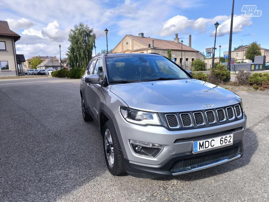 Pelēks Jeep Compass 2020 Jonava, ar dzinēja tilpumu 2.40 L un nobraukumu 26 tūkst. km par 19000 €, foto 3 vietnē AUTOMOTO.COM.LV
