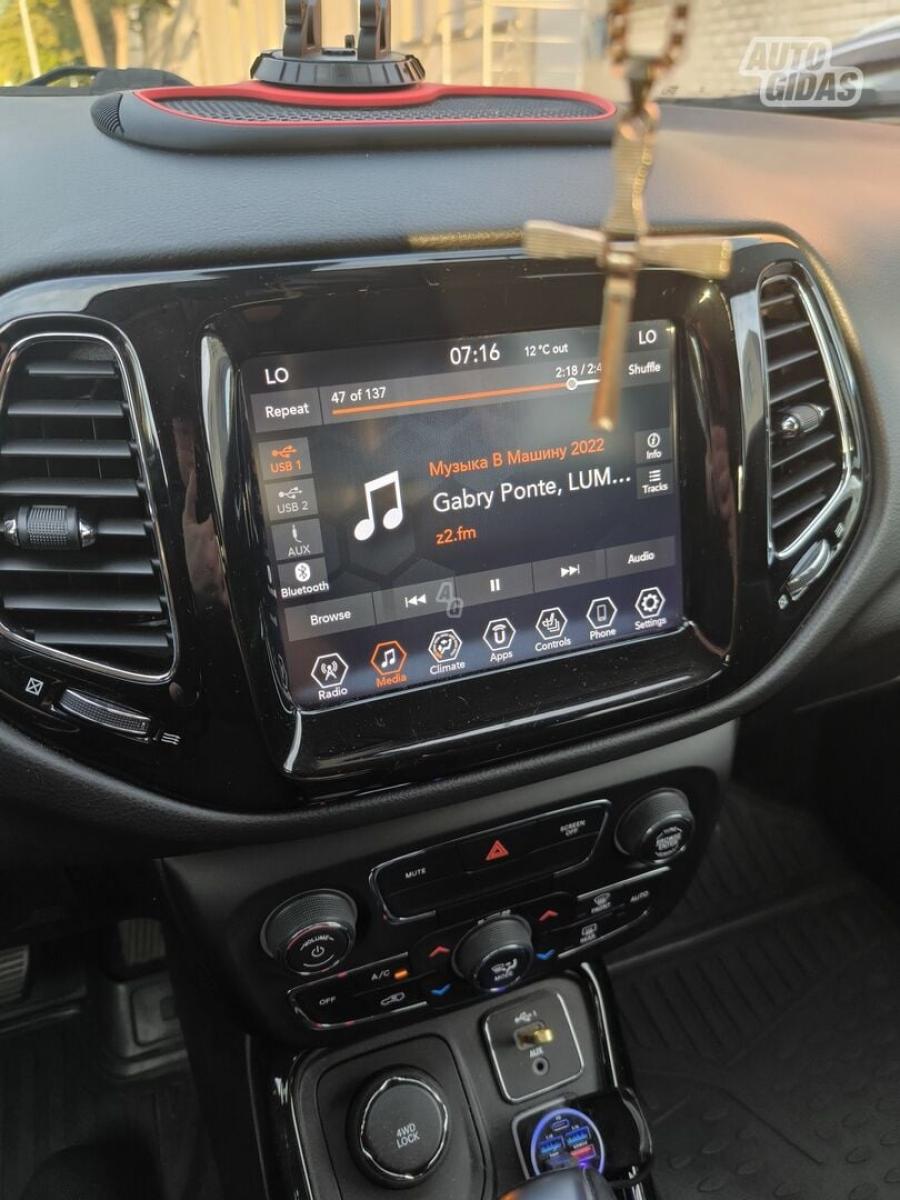 Pelēks Jeep Compass 2020 Jonava, ar dzinēja tilpumu 2.40 L un nobraukumu 26 tūkst. km par 19000 €, foto 7 vietnē AUTOMOTO.COM.LV